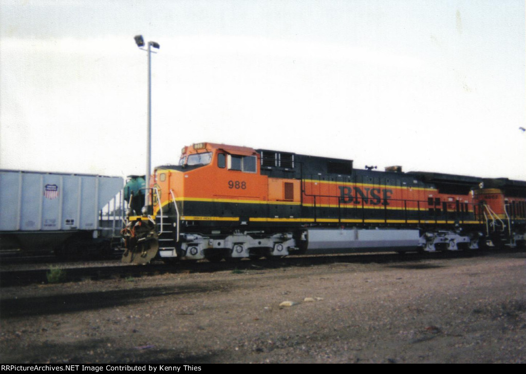 BNSF 988